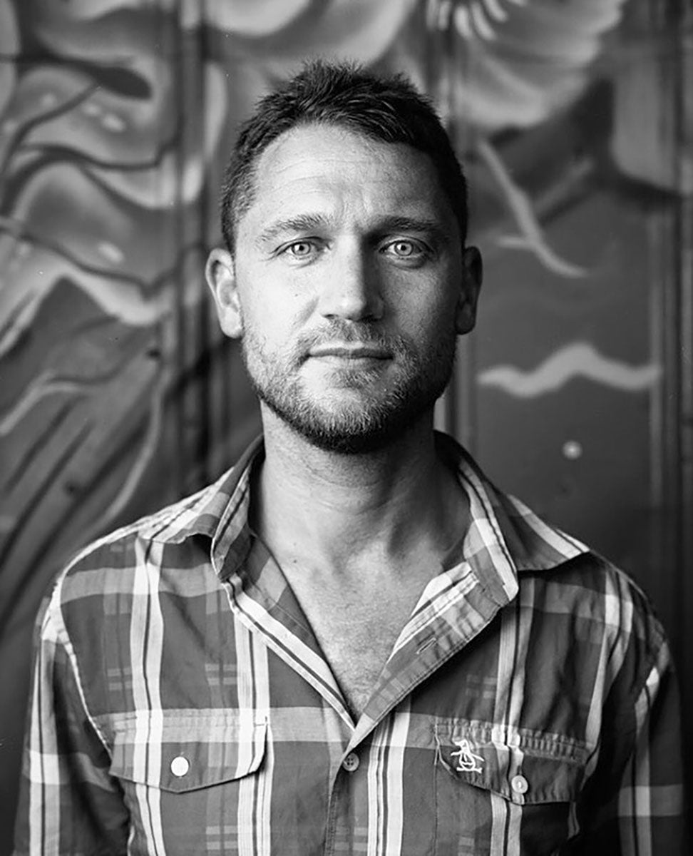 C.V. – TAVAR ZAWACKI